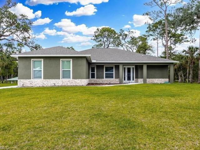 668 Turtle Ln, Labelle, FL 33935
