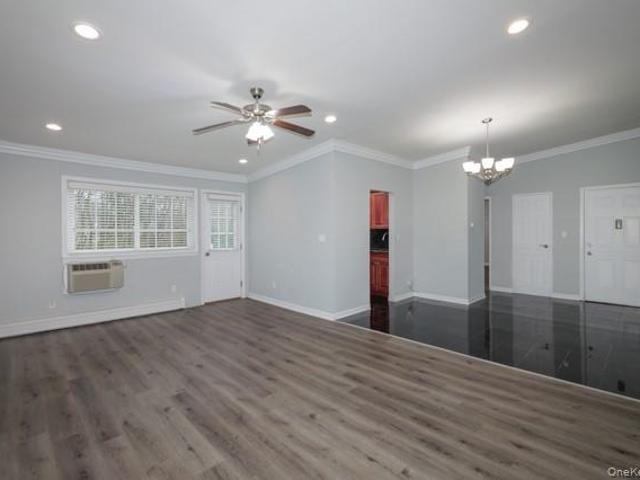 668 Veterans Highway 2 1D