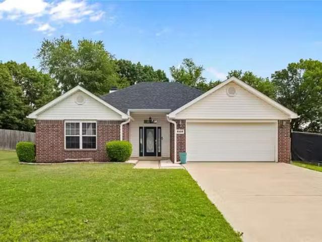 668 ZACHARY ST, CENTERTON, AR 72719 Single Family Residence Fo.