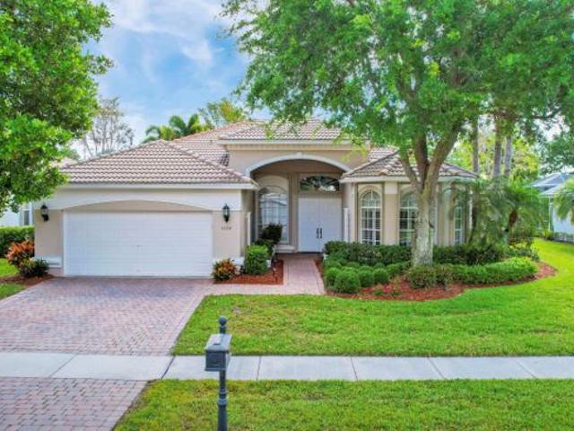 6694 Murano Way, Lake Worth, FL 33467