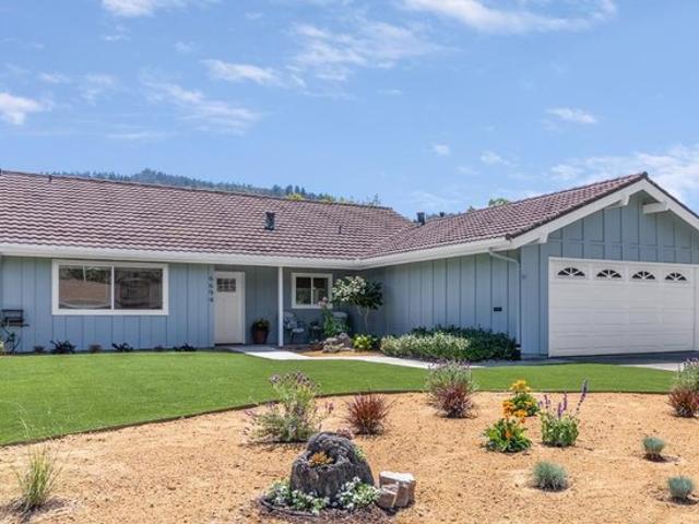 6694 Oakmont Dr, Santa Rosa, CA 95409
