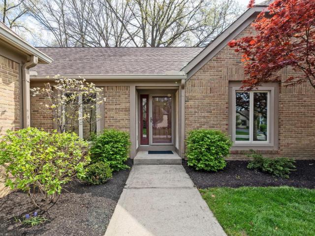 6696 Maplebrook Lane