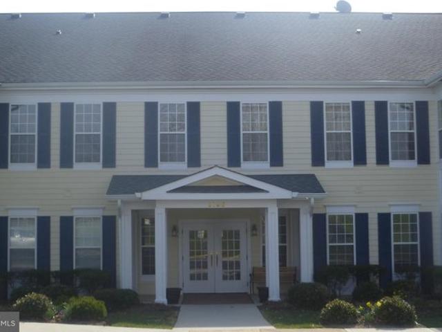 6696 Club House Ln Unit 206, Warrenton, VA 20187