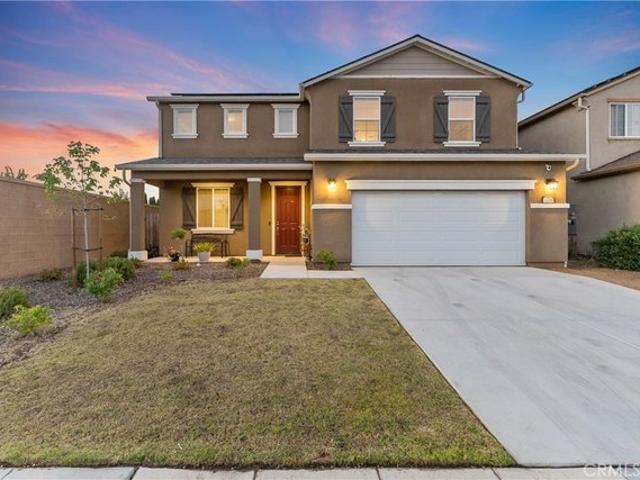 6690 E Adena Ave, Fresno, CA 93727