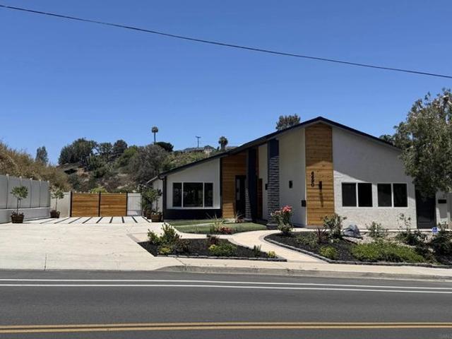 6690 Gullstrand St, San Diego, CA 92122