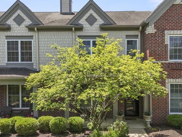 6691 Beekman Pl Ste B, Zionsville, IN 46077