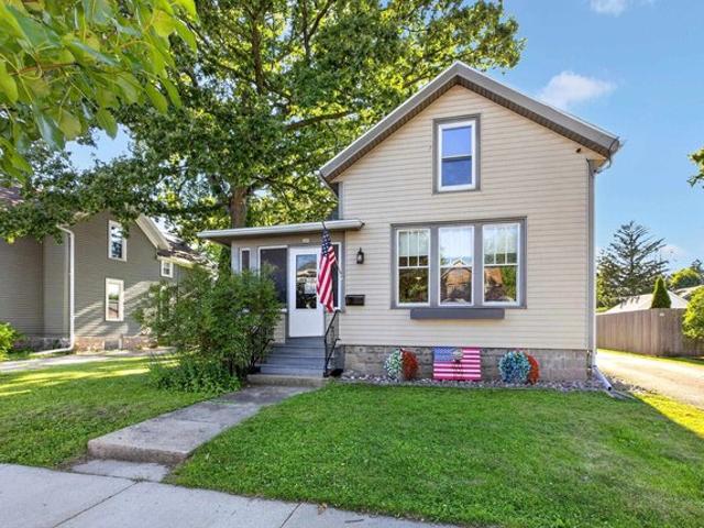 669 Boyd St, Oshkosh, WI 54901