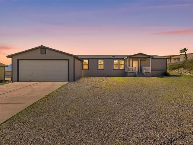 669 Oak Ave, Bullhead City, AZ 86429
