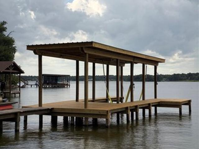 669 Lake Shore Dr, Trinity, TX 75862