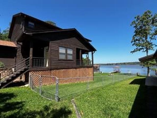 669 Lake Shore Drive