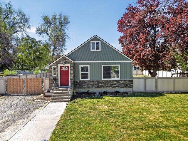 669 S University Ave, Blackfoot, ID 83221