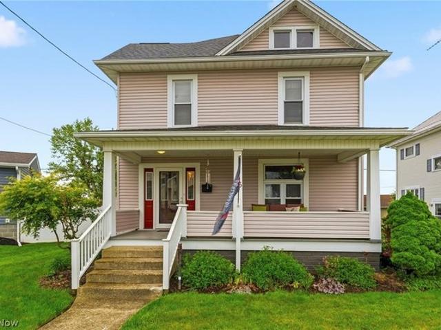 66 4th St NE, Carrollton, OH 44615