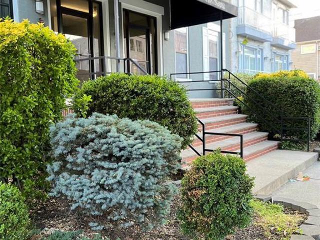 66 68 Edgewater Place # A2