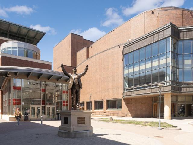 66 9th St E, Unit 1305, St. Paul, MN 55101 | MLS #7107