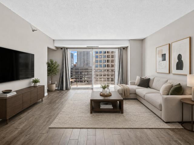 66 9th Street E # 1613