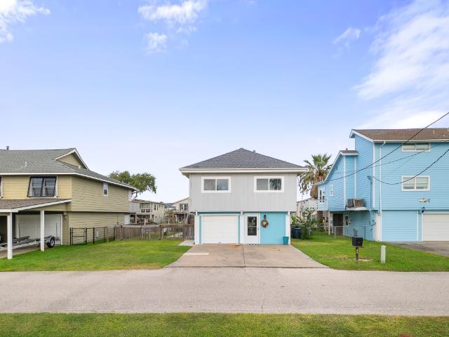 66 Tarpon St, Bayou Vista, TX 77563 | MLS #23526