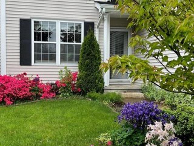 66 Tee Ln, Red Hook, NY 12571