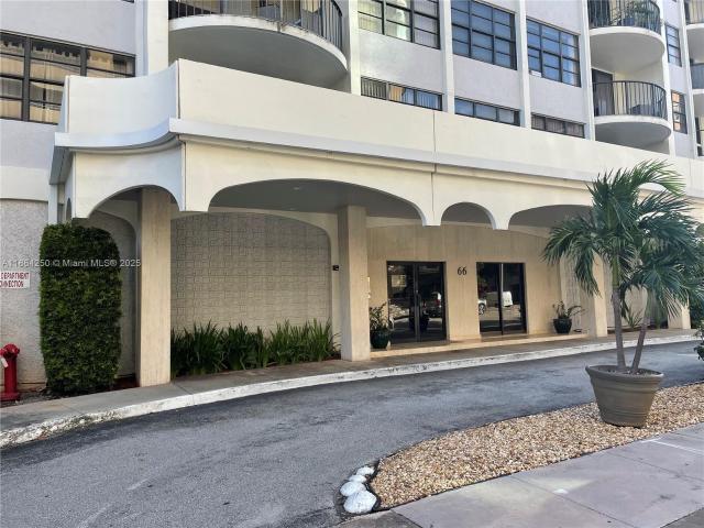 66 Valencia Ave, Unit PH1C, Coral Gables, FL 33134 | MLS #A11864 | Compass