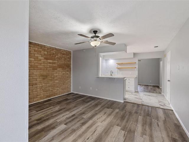 66 W Mountain Creek Drive