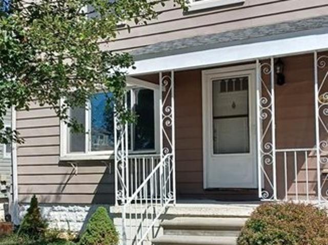 66 W Garfield Ave, Hazel Park, MI 48030