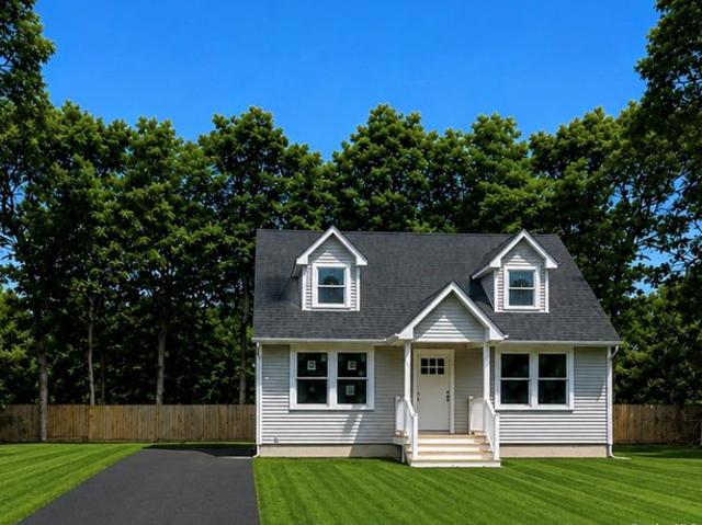 66 W Rugby Dr, Shirley, NY 11967