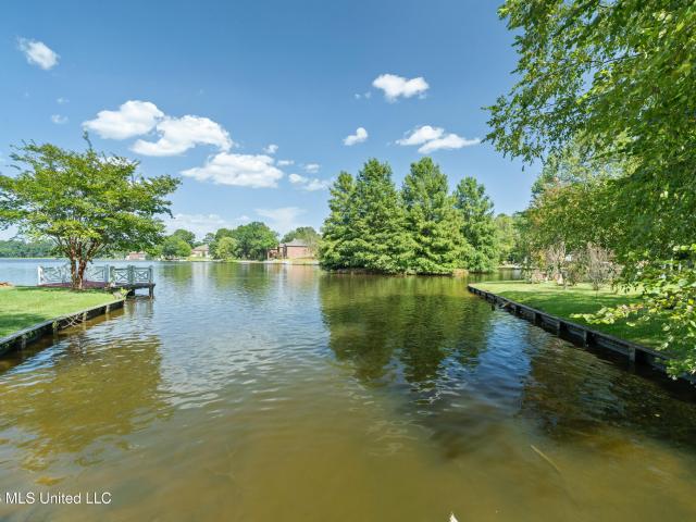 66 W Shore Drive