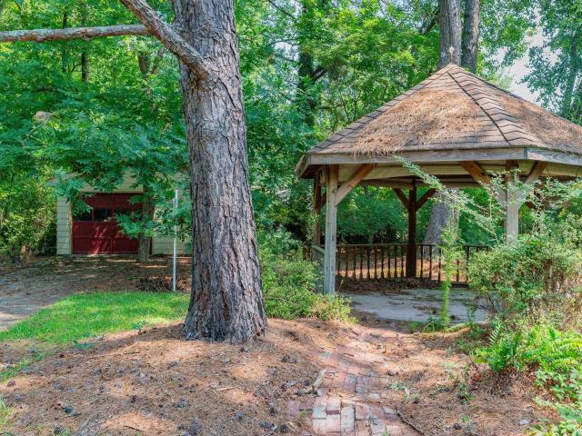 66 White Oak Drive