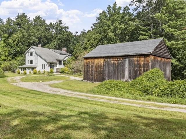 66 Whitney Rd, Harvard, MA 01451