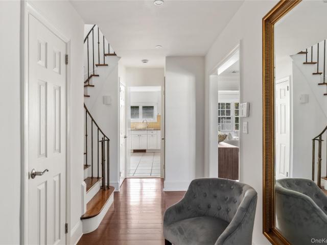 66 Wyatt Rd, Garden City, NY 11530 | MLS #984638 | Compass