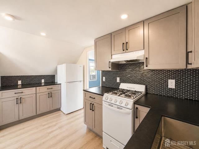 66 Alcoa Avenue
