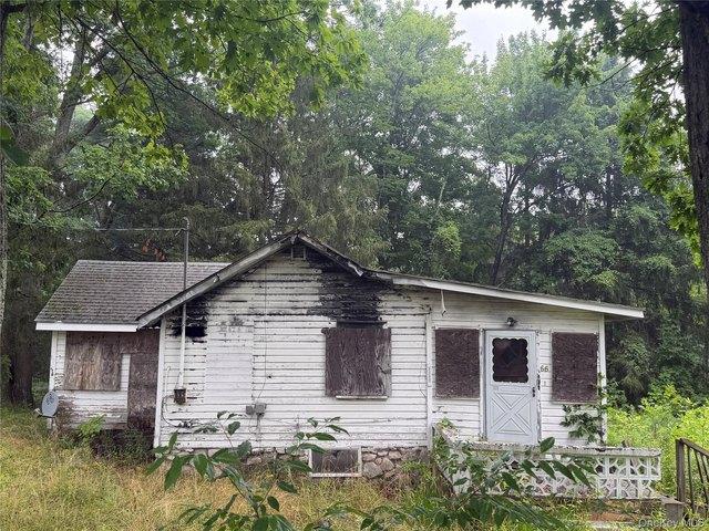 66 Arbutus Trl, Wurtsboro, NY 12790