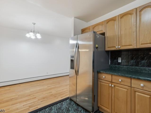 66 Atlantic St # 1