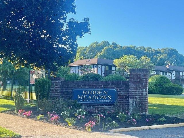 66 Bailey Ct Unit 66, Middle Island, NY 11953