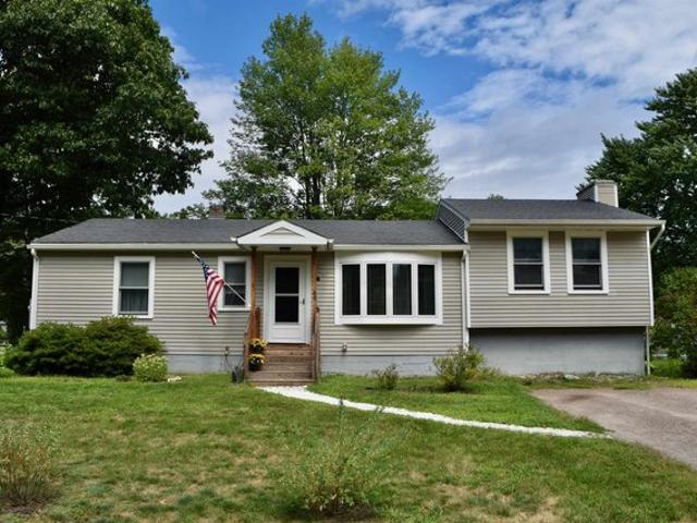 66 Belair Dr, Colchester, VT 05446