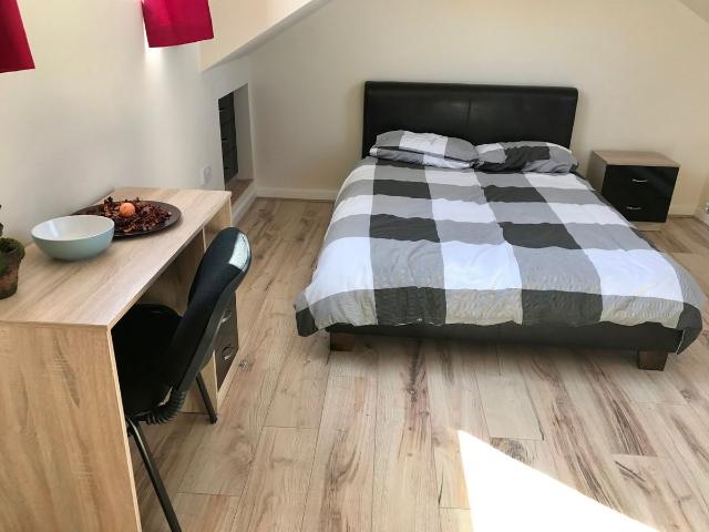 66 Brunswick Street, Swansea SA1, 3 bed flat to rent, £1,150 pcm | PrimeLocation