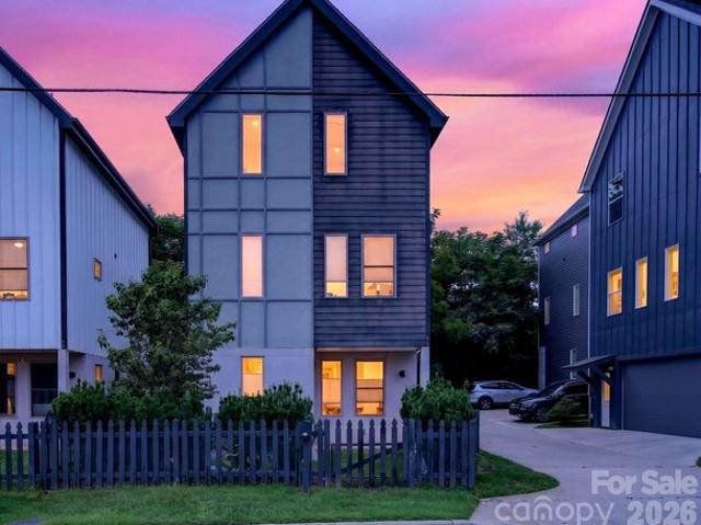 66 Burton St, Asheville, NC 28806
