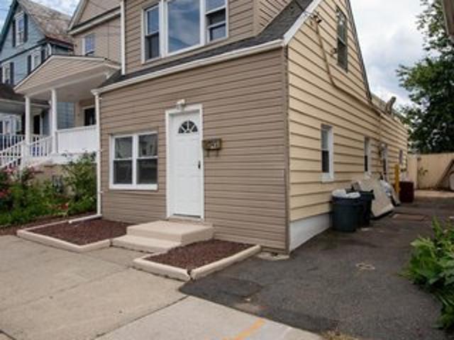 66 Comstock St, New Brunswick, NJ 08901