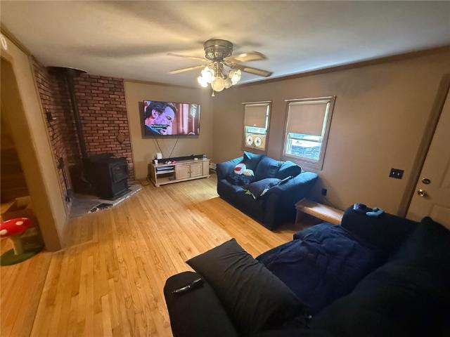 66 Cooper Hill Road