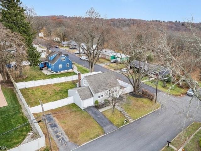 66 Clark St, Mine Hill, NJ 07803