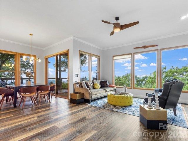 66 Club Villa Ct Unit D3, Burnsville, NC 28714