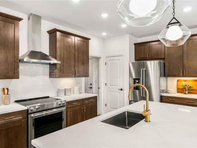 66 East Point Drive 19