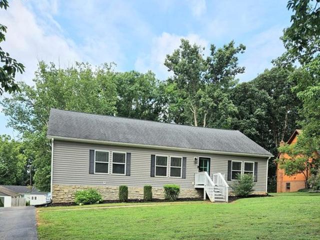 66 Edgewood Dr, Lynchburg, VA 24502