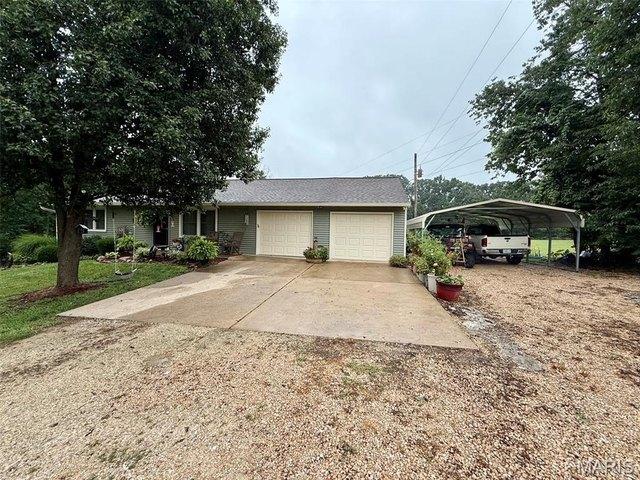 66 Edith Dr, Bourbon, MO 65441