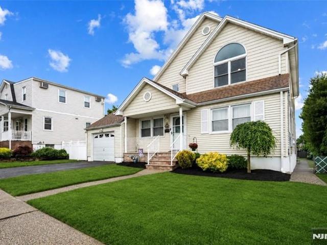 66 Fischer Ave, Nutley, NJ 07110