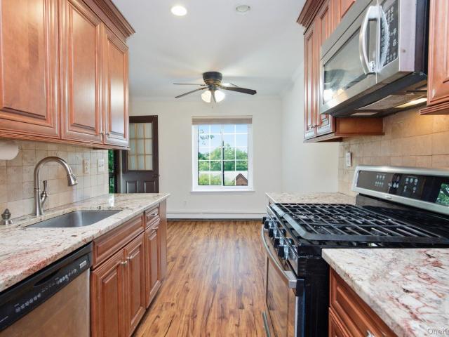 66 Foxwood Circle