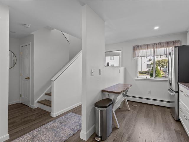 66 Girard Avenue 324