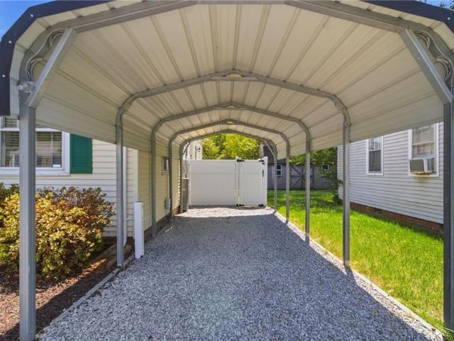66 Greeneland BLVD