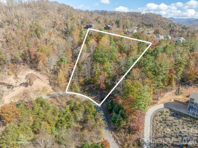 66 Hawtree Ct, Unit 266, Weaverville, NC 28787 | MLS #4195 | Compass
