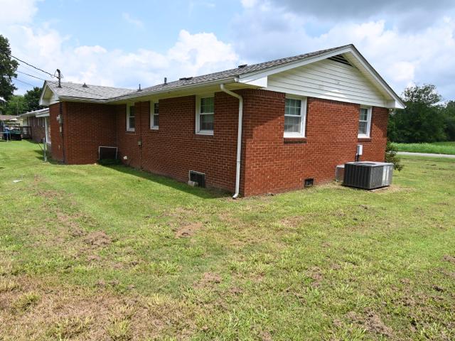 66 Hillview Dr