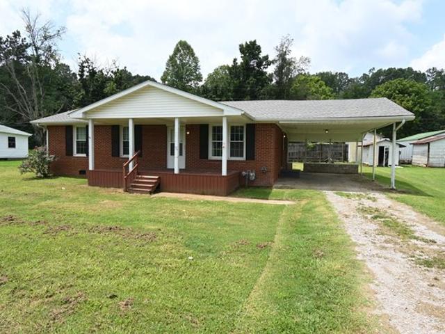 66 Hillview Dr, Lobelville, TN 37097